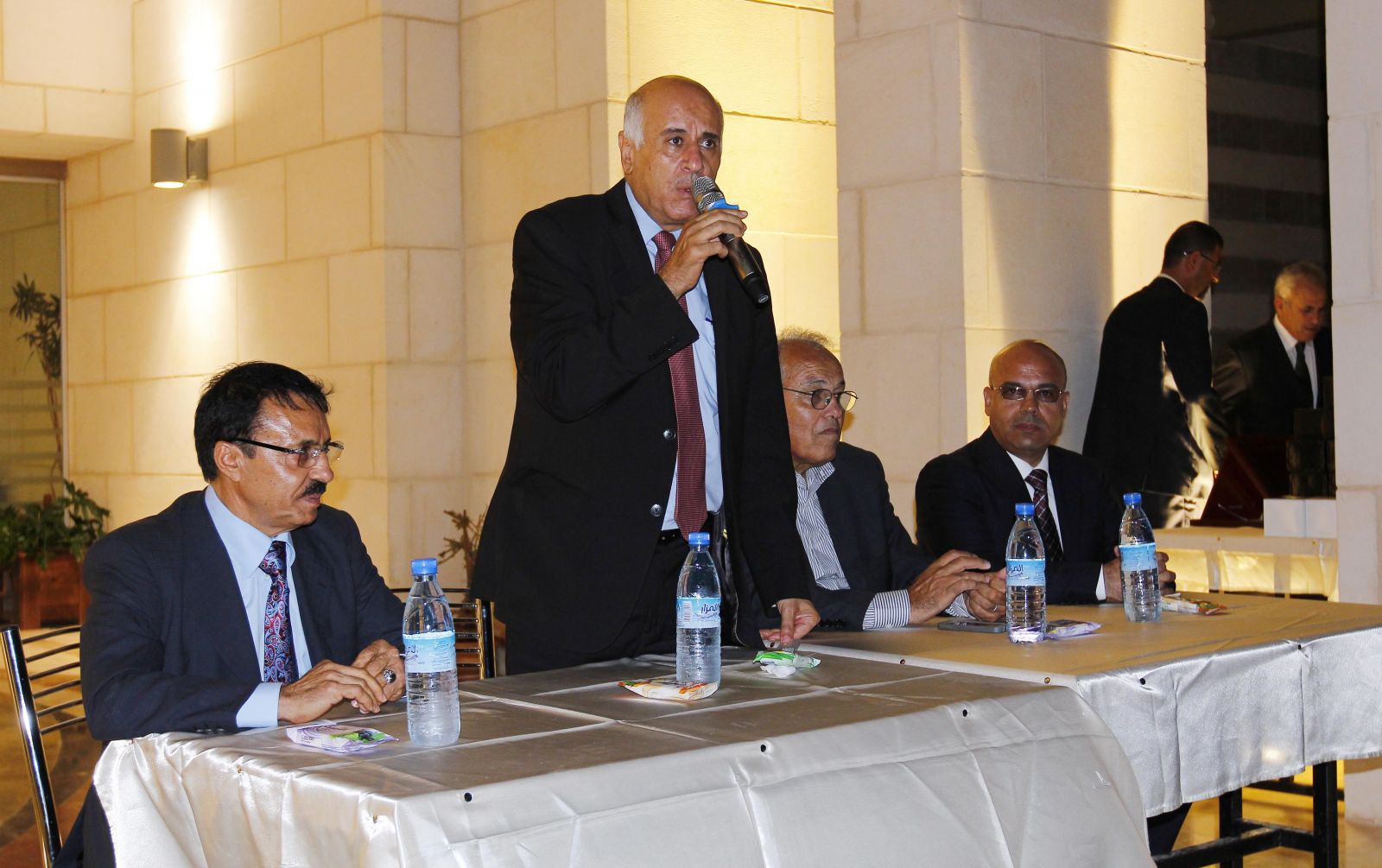 The Arab American University honours the Palestinian and the Yemen ...