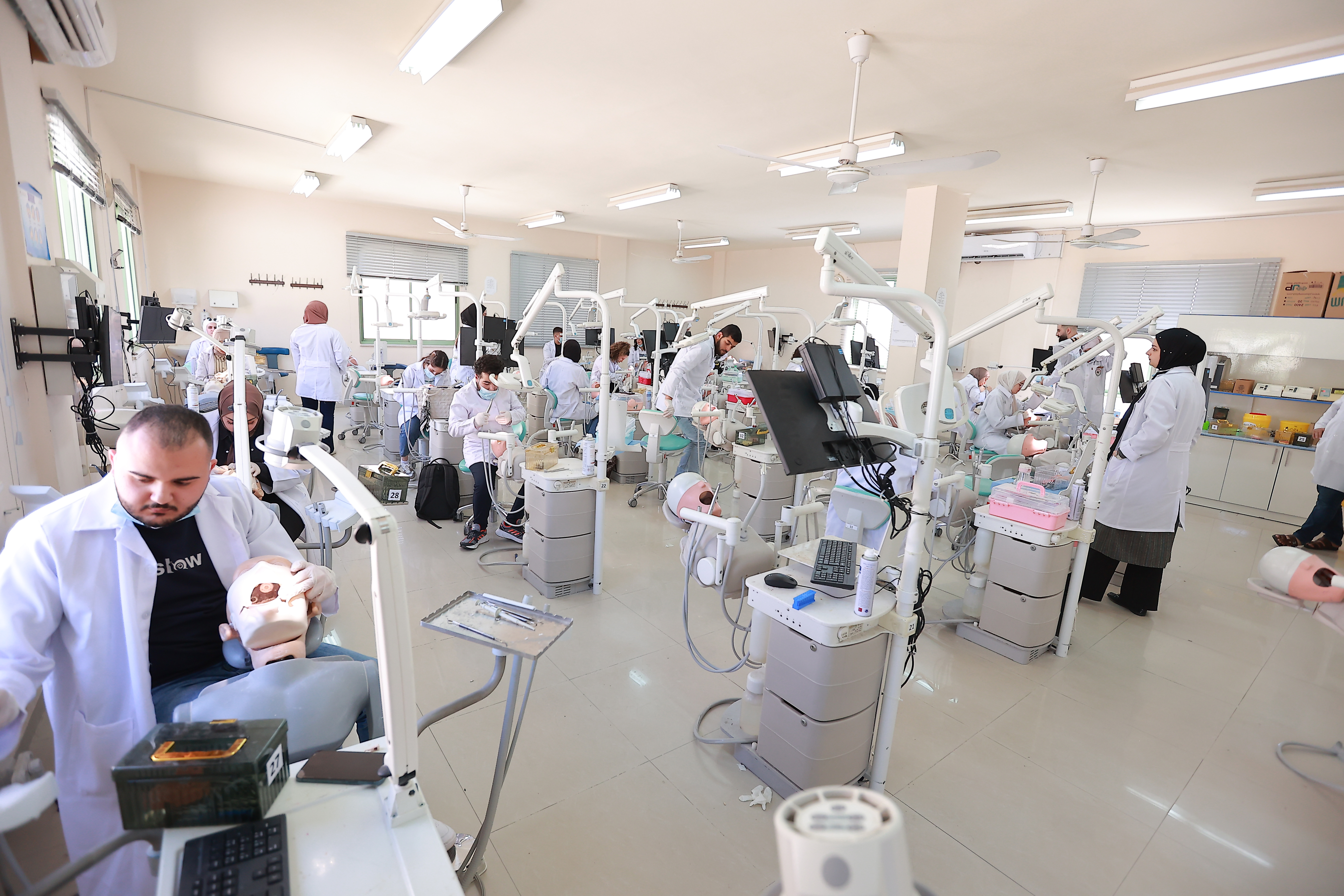 Phantom Head Lab | Arab American University