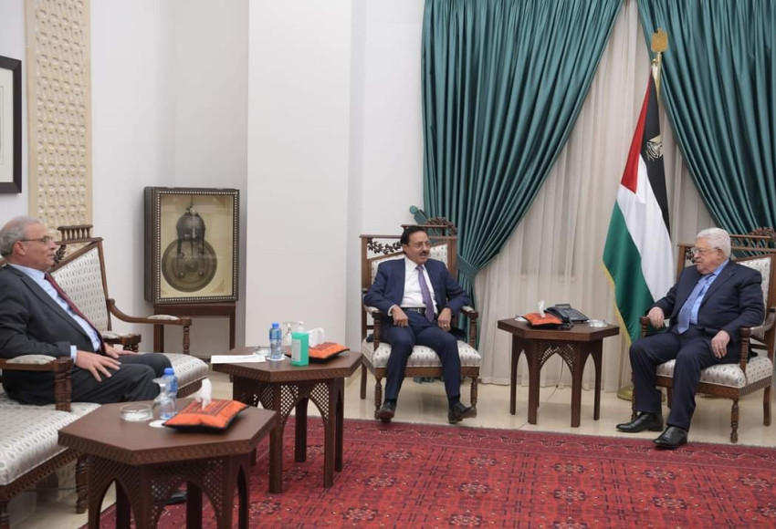 H.E President of Palestine Mr. Mahmoud Abbas Receives the Founding ...